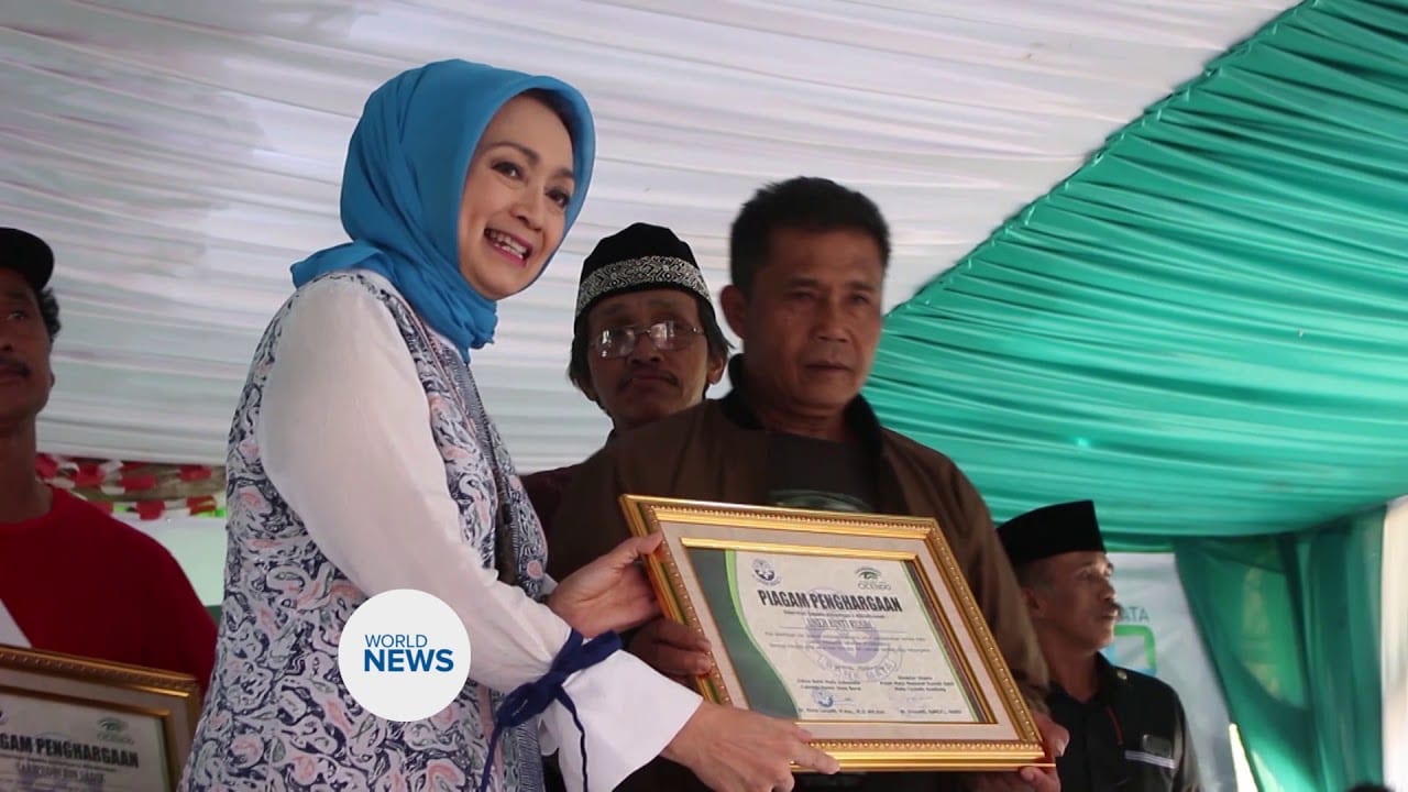 Indonesian Ahmadi Muslims sign up for donation programme